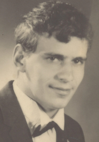 Pierre J. Deschamps